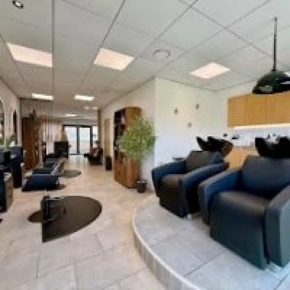 Hair Stylist Manon Frier Saint-Raphaël (83700) – Horaires & contact